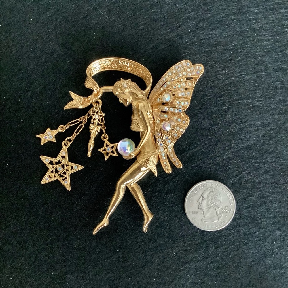 Vintage Kirks Folly Large Angel Brooch. - Gem